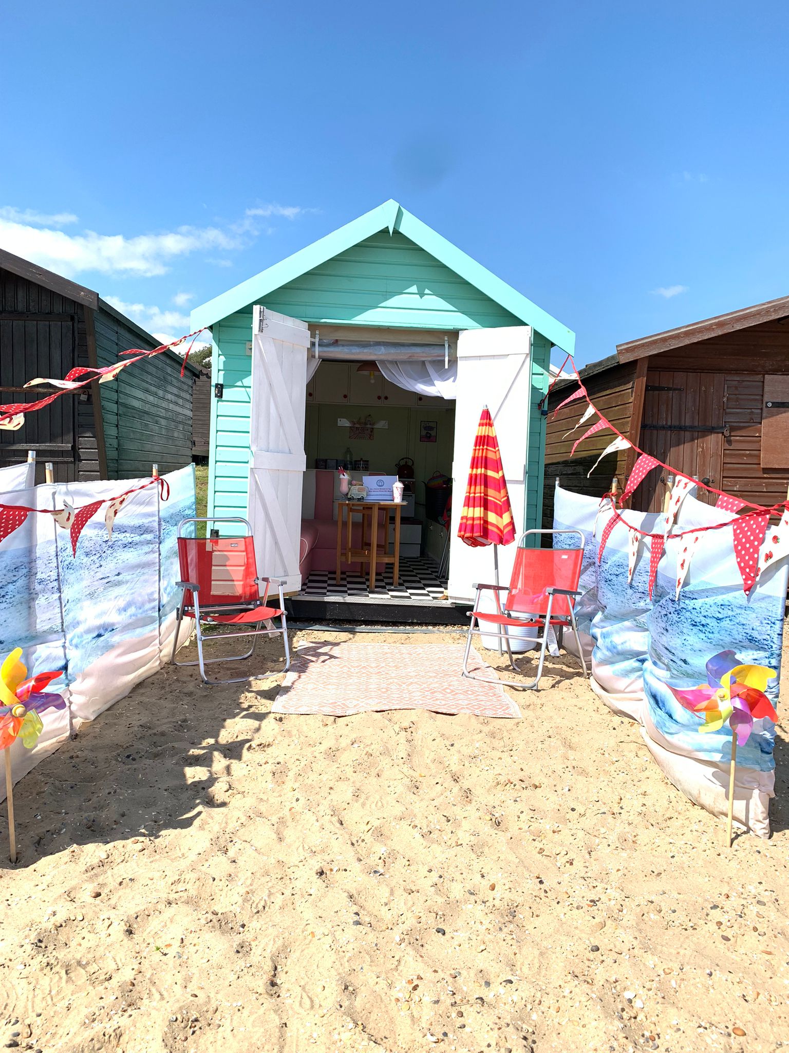 Beach Hut for Hire Mersea Island - Rent a Beautiful Front Row Beach Hut